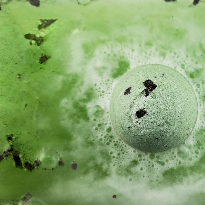 Seaweed | Therapy Bomb | Relieve Stiff Joints Botanical Bath | Cosset ...